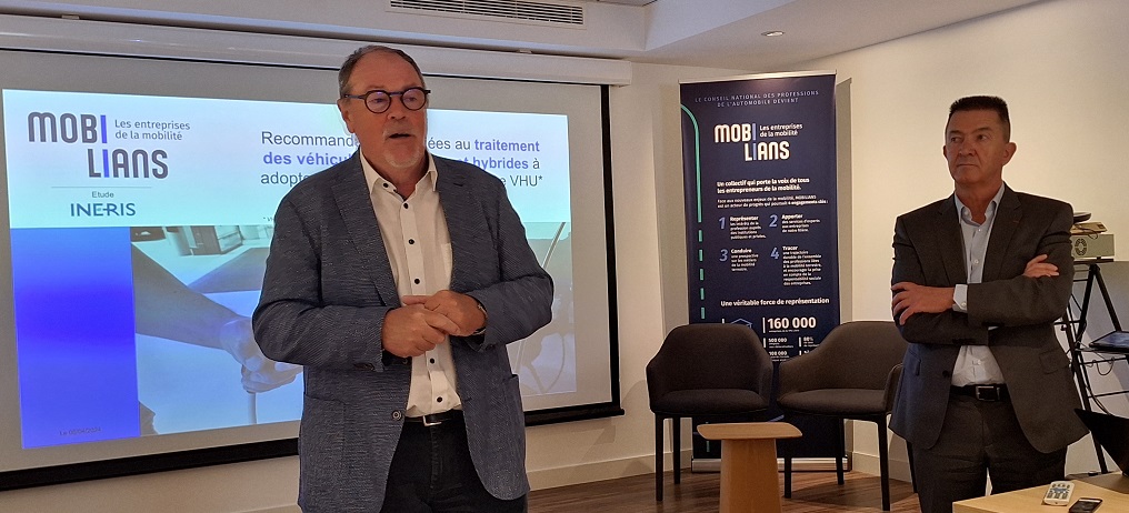 Mobilians lance un guide pratique pour traiter les VHU électrifiés